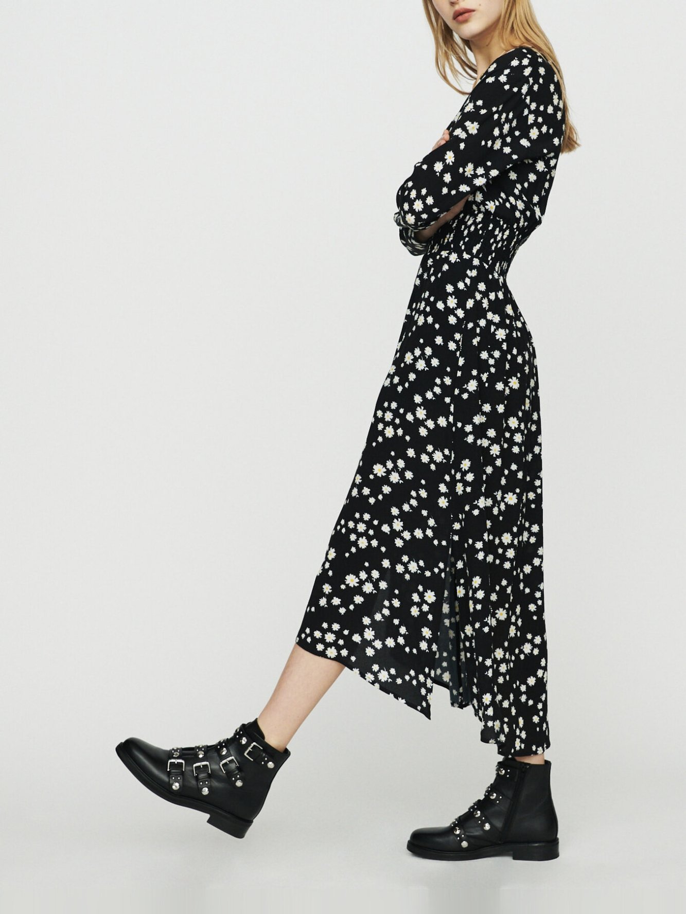 Long dress with daisy print