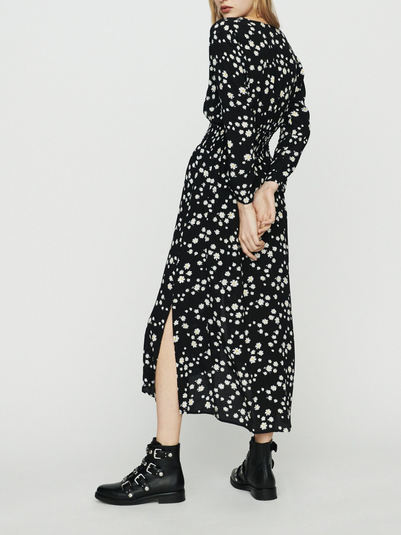 Long dress with daisy print
